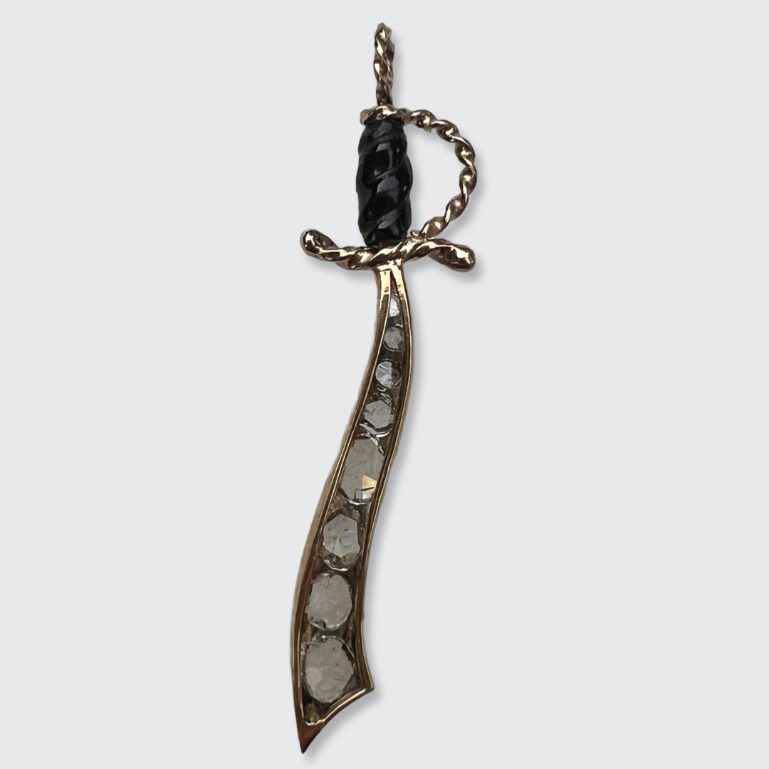 Rose-Cut Diamond Scimitar Pendant – 21stfinds